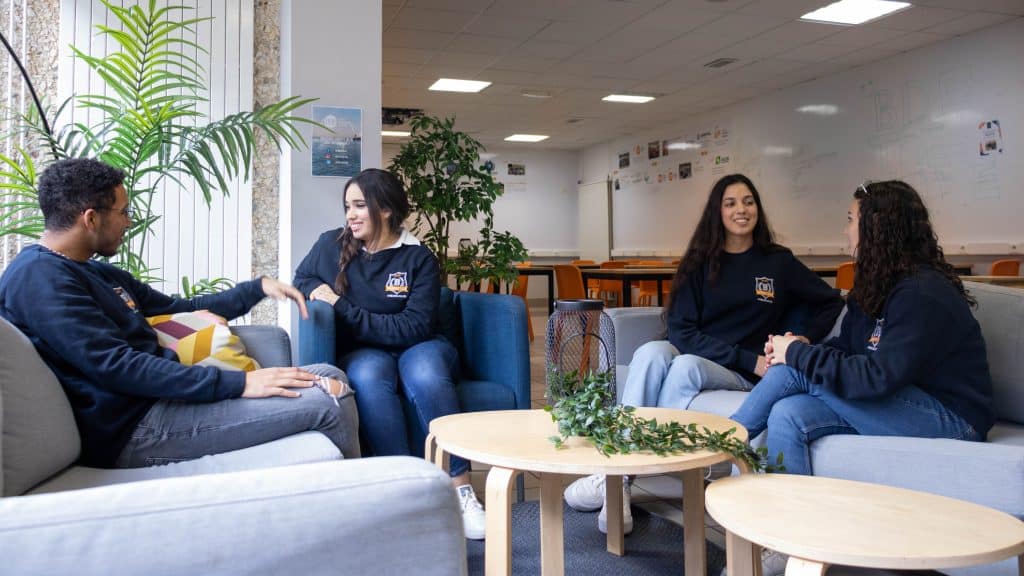 Le saviez- vous ? L'IES vous permet de suivre un cursus Grande Ecole à ...